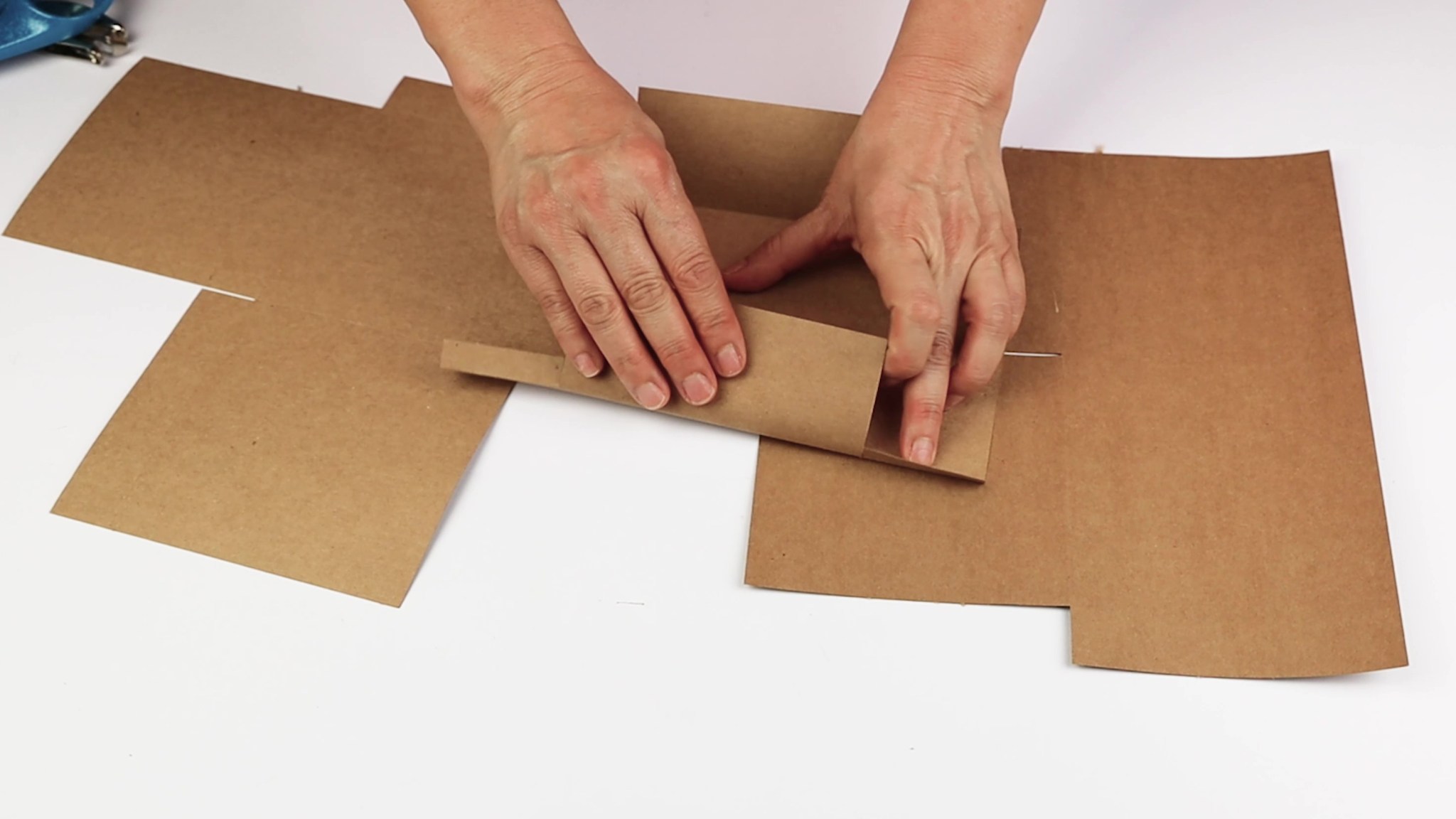 Free Gift Box Or Packing Box Template Svg Cutting File Daisy